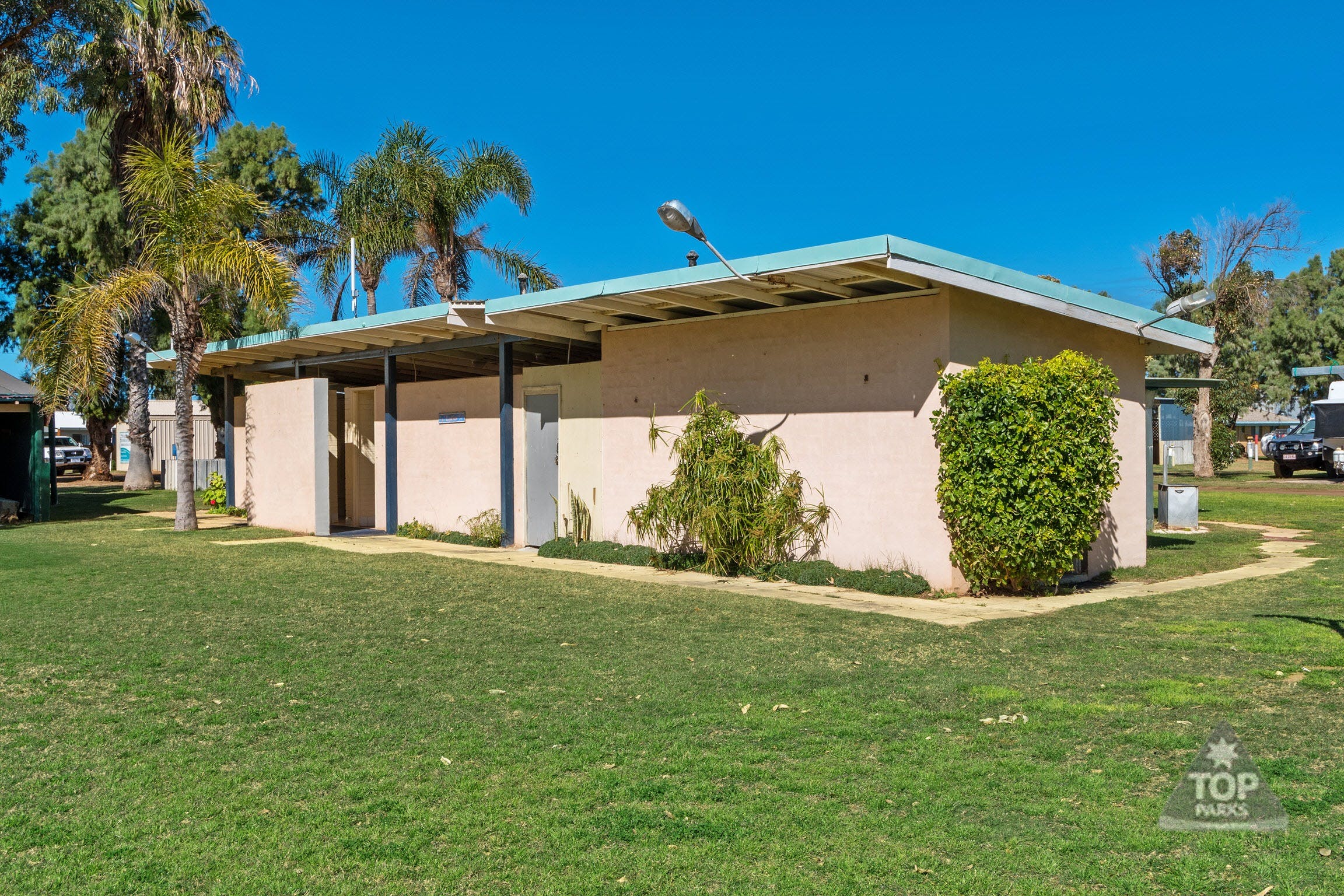 Horrocks Beach Caravan Park | Australia's Coral Coast