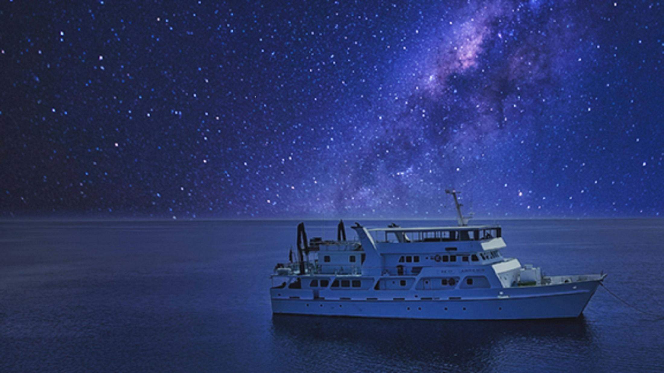 Star Gazing (Astro Tourism) Cruise | Australia's Coral Coast