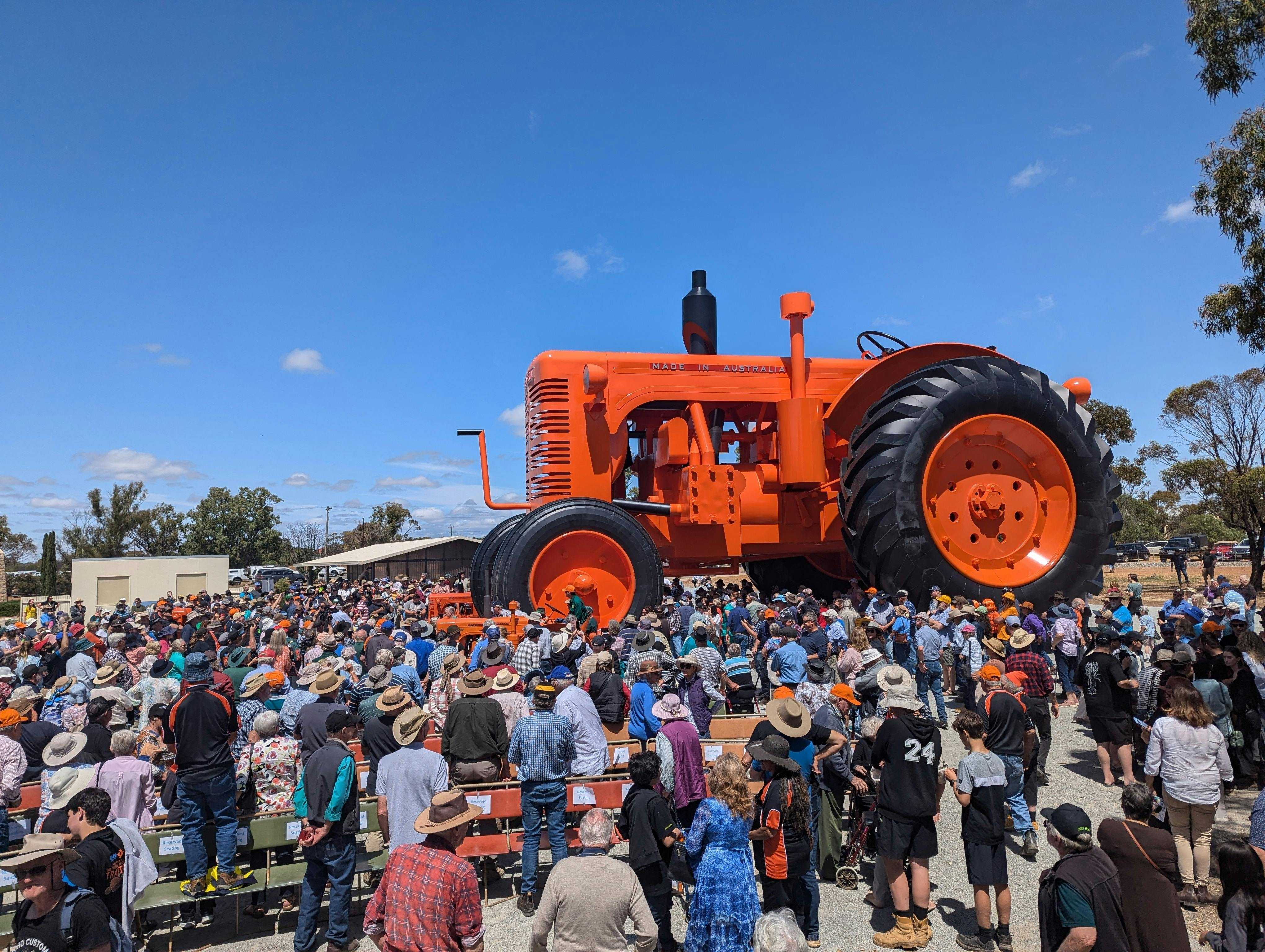World's Biggest Tractor in Carnamah | Australia's Coral Coast